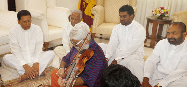 Eminent Indian violinist Professor V. Balaji calls on President