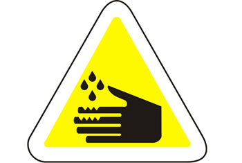 VIDEO: Woman throws acid at cops arresting husband