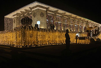 Pirith chanting at Independence Square...
