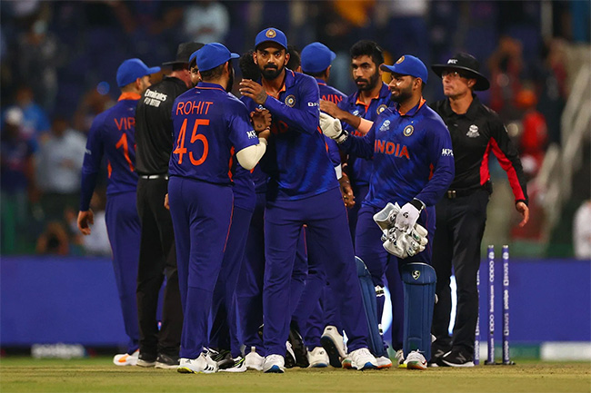 T20 WC: India crush Scotland to stay in semi-final contention