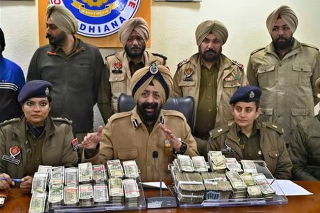 Four Sri Lankans arrested in India over theft of over INR 5 million ...