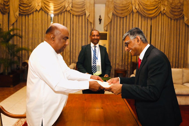 New members of Audit Service Commission take oath