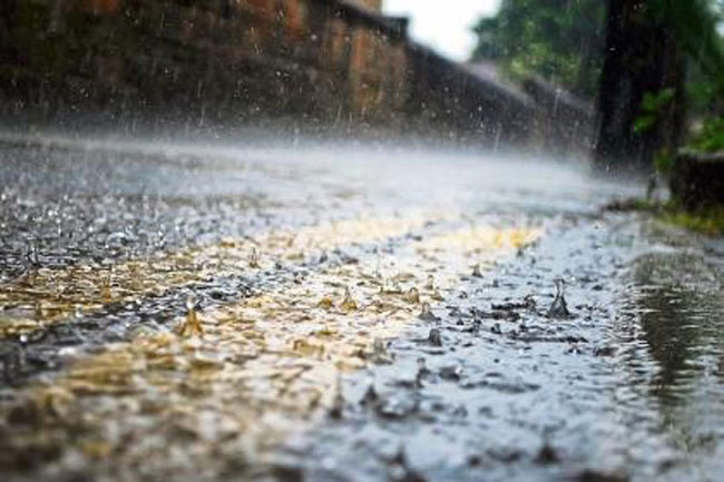 Heavy rain advisory issued for parts of the island