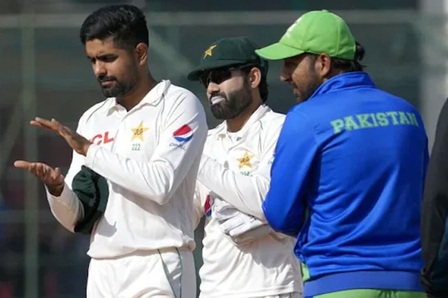 Mohammad Rizwan replaces Sarfaraz Ahmed as concussion substitute Mohammad Rizwan replaces Sarfaraz Ahmed as concussion substitute