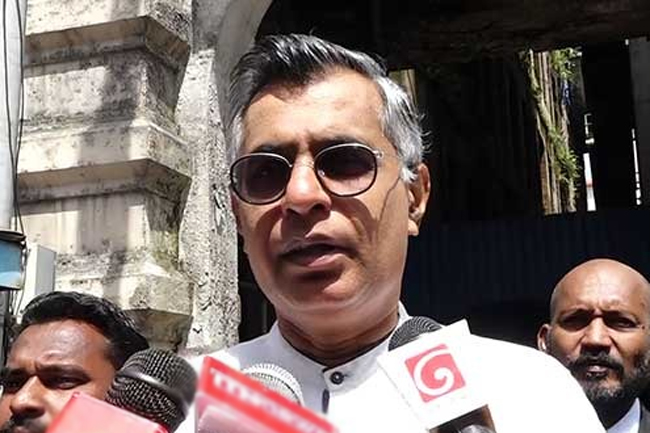 Patali arrives at CID to record a statement