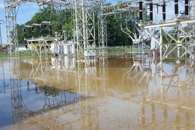 Power supply disconnected in several areas