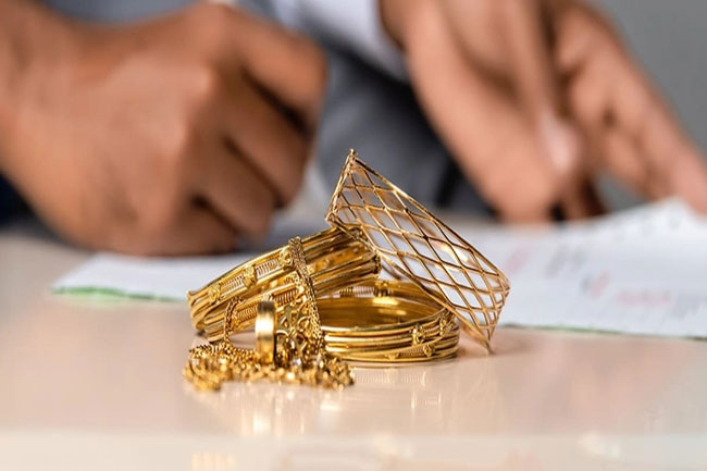 Govt. to provide interest relief for pawned gold jewelery in banks