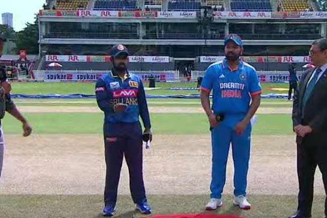 Sri Lanka bat first in 2nd ODI against India