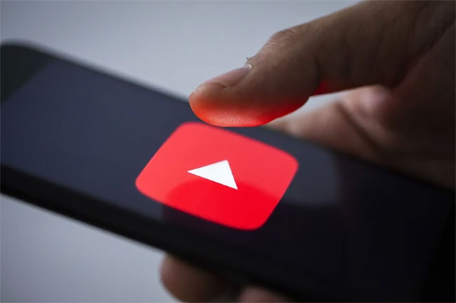 Mass YouTube outage reported in Russia amid escalating official criticism